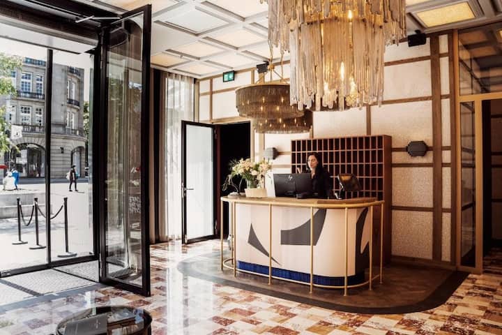 Circle Room By The Diamond Hotel / Bar - Amsterdam