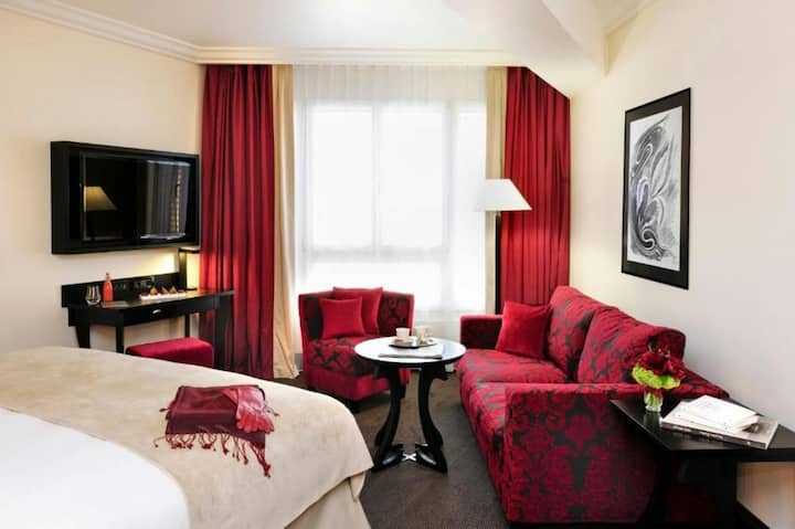 Junior Suite At Hotel Tiffany By Fassbind - Geneva