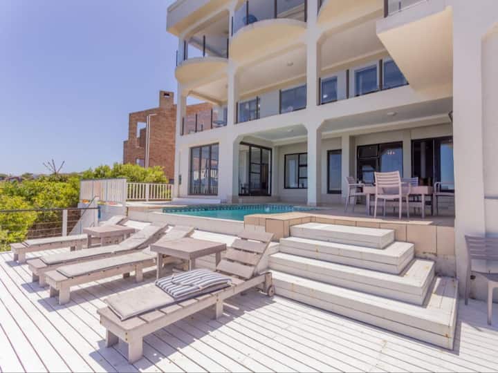 Luxury Villa - Herolds Bay