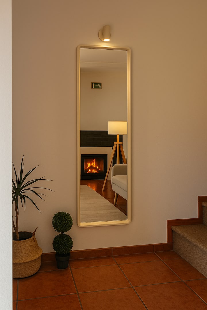 Peach House T2 | Fireplace - Covilhã
