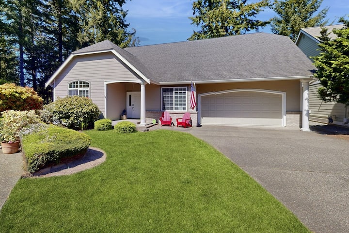 2br Home On The 15th Hole At Mccormick Golf Course - Port Orchard, WA