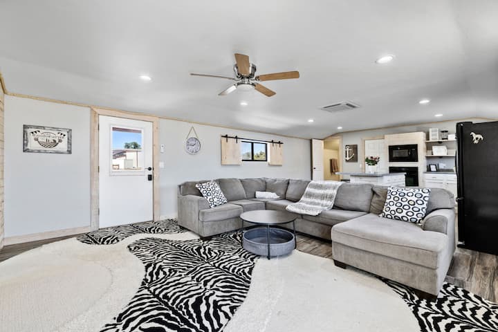 Zebra Ranch  1-br Cottage | Mtn View• Farm• Trails - Prescott, AZ