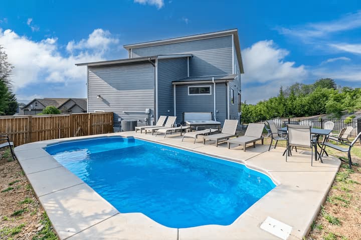 Daydream Retreat By 5 Seasons Homestays - アシュビル, NC