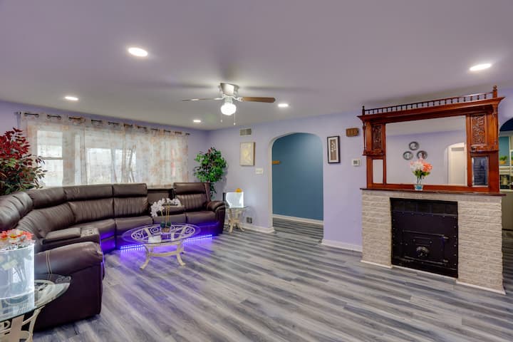 9 Mi To Hersheypark: Spacious Home W/ Deck - 허시