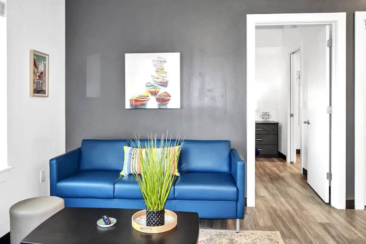 2br Apt By Wellness Center – Cozy & Convenient - Zephyrhills, FL