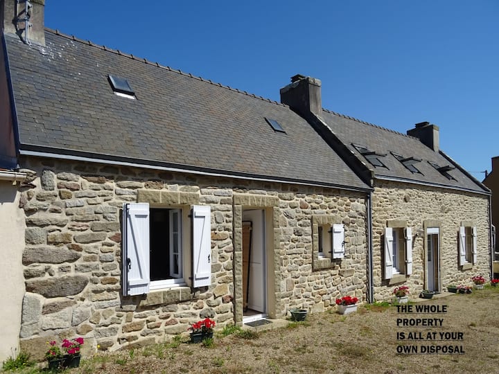 Longère Bretonne Avec Grand Jardin, Douarnenez - Douarnenez
