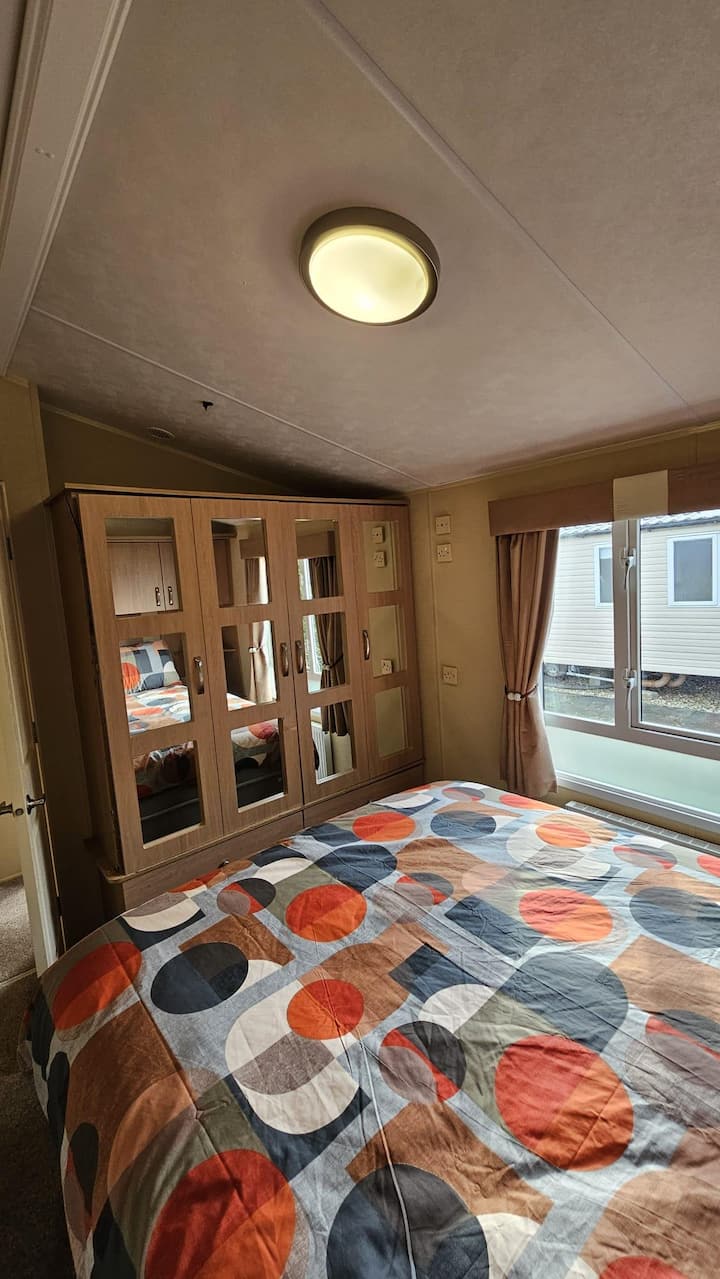 Cosy Caravan At Southview Ref 33010m - Skegness
