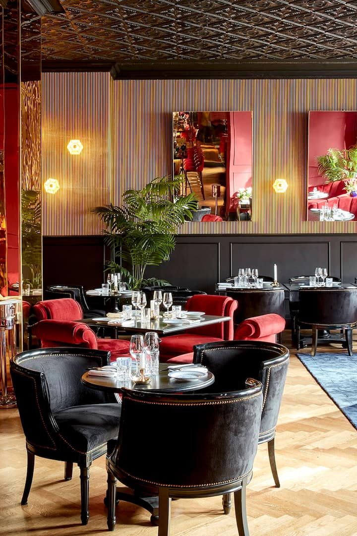 Stylish Hotel Room With Access To A Top Bar - Berlijn