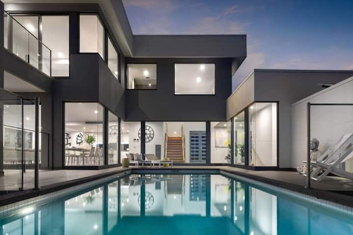 Infinity Pool & Fireplaces With Sea View Trees - Mount Martha