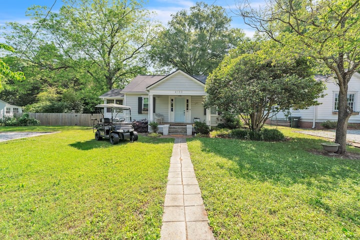 Bungalow Off Floyd St In The Heart Of Covington - Covington, GA