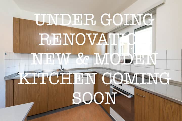 Lake-side Stay, Newly Renovated, Free Parking - Samedan