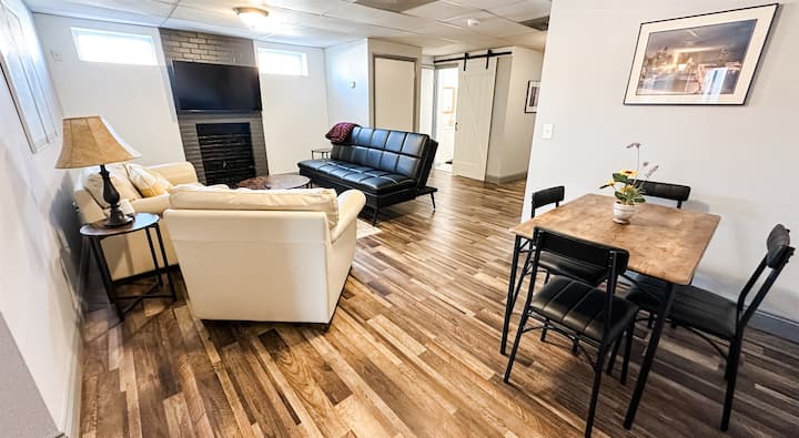 Stay On Festus Main 2 Bedroom 1.5 Bath Near Mercy - Crystal City, MO