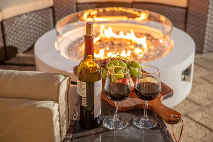 Steps To Beach, Heated Pool, Boutique Hotel Studio - Treasure Island, FL