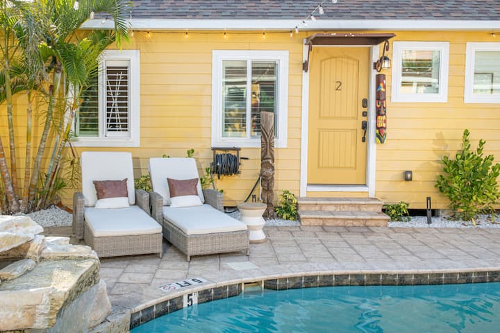 King Bed-step To Madeira Beach-heated Pool-private - 트래저 아일랜드
