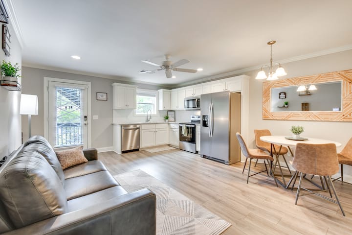 Walk To Main St & River: Downtown Helen Condo - Helen, GA