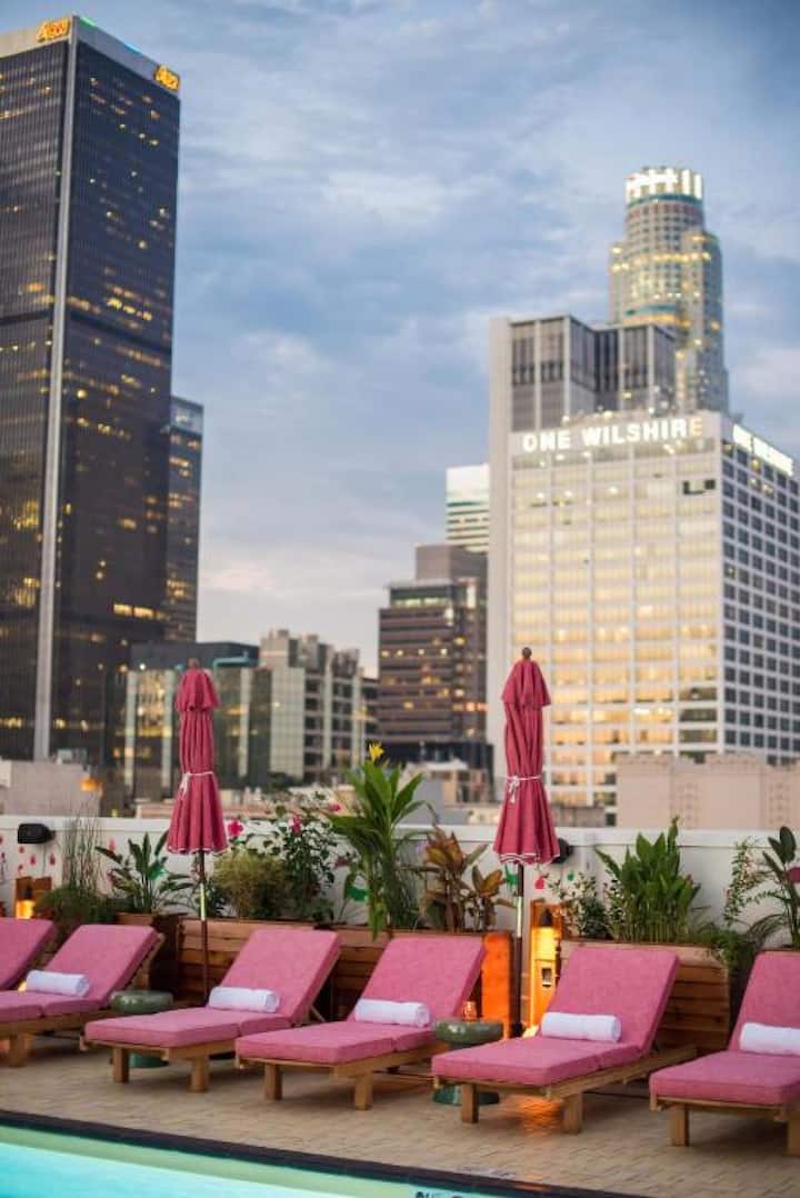 Stay In The Heart Of Downtown La | Adults Only - Hollywood, CA