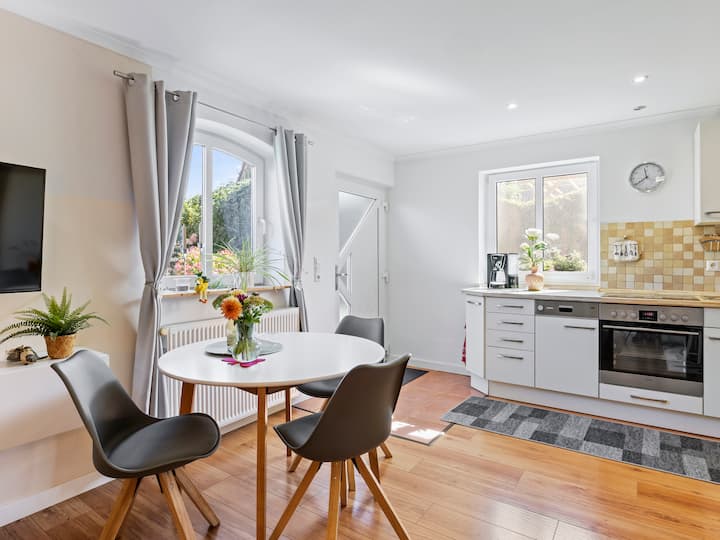 Appartement Près De La Plage Avec Terrasse - Hohenkirchen