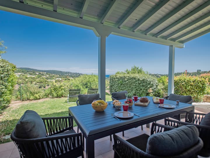 Villa Avec Climatisation Et Piscine Commune - Roquebrune-sur-Argens