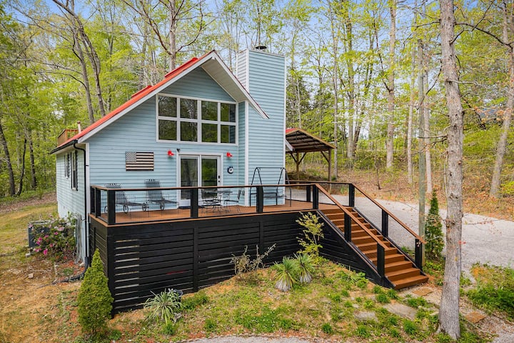 Cozy, Modern Cottage 3 Minutes From The Marina - Rock Island State Park, Rock Island