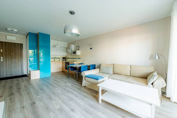 Wojska Polskiego 7d Beige And Blue Apartment |Desk - Niechorze
