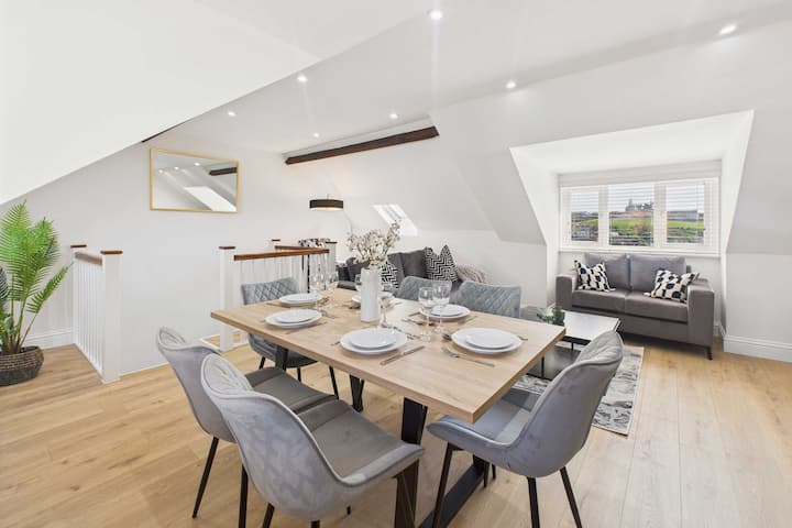 Host & Stay | Admiral's View - Whitby