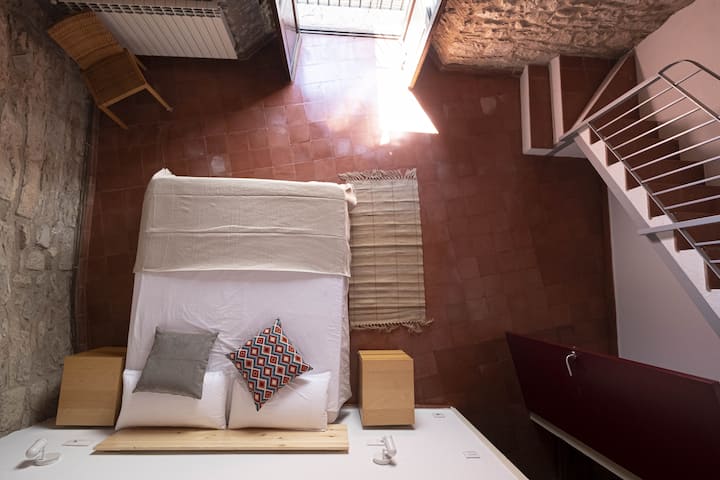 Flateli Cundaro 2 - Gerona