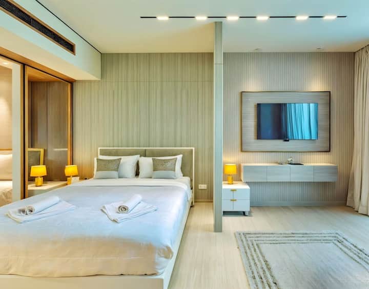 Skyline Indulgence - Jacuzzi Balcony In Business B - Dubai