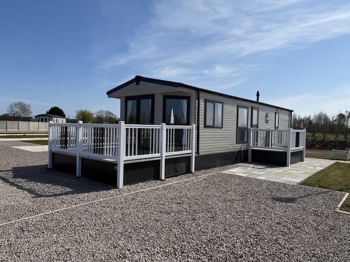 Delta Lodge 3 Pet Friendly - Chapel St. Leonards