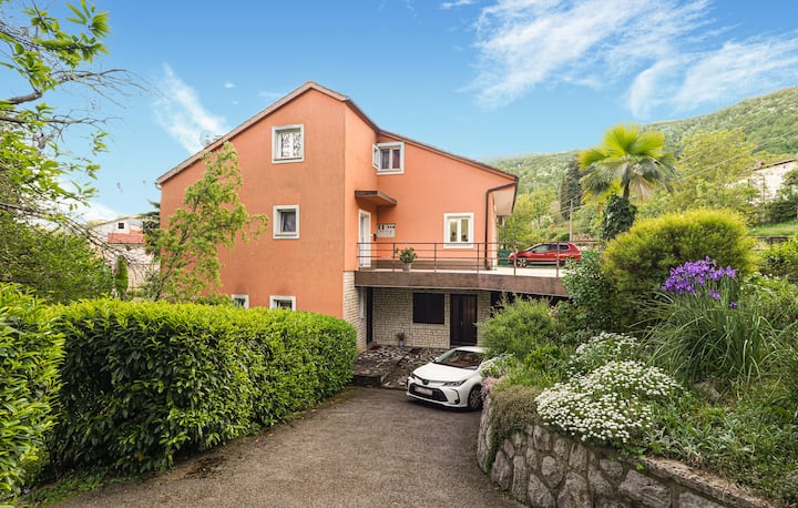 2 Bedroom Lovely Apartment In Lovran - Lovran