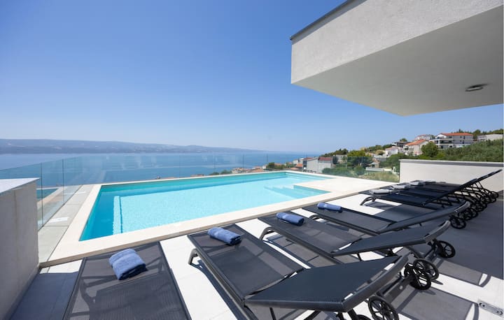 Gorgeous Apartment In Stanici - Omiš