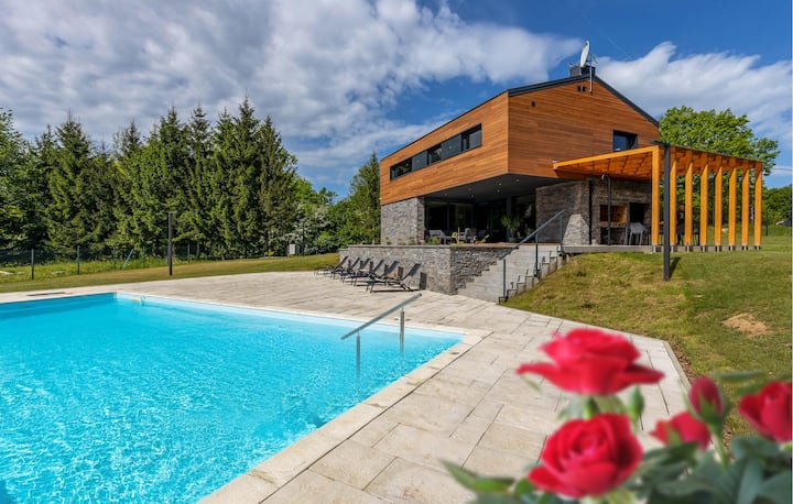 Stunning Home In Slunj - Slunj