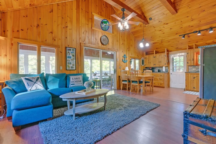 Red House W/ Access To Sebago Cove - Sebago, ME