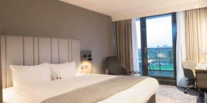 Standard King Or Twin Room Near Balaclava Park Lon - Surbiton