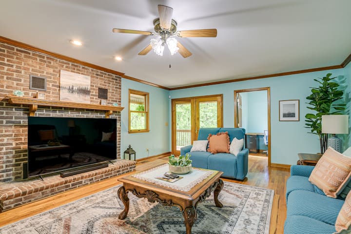 5 Mi To Lake Robinson: Bbq-ready Home W/ Pool - Greer, SC