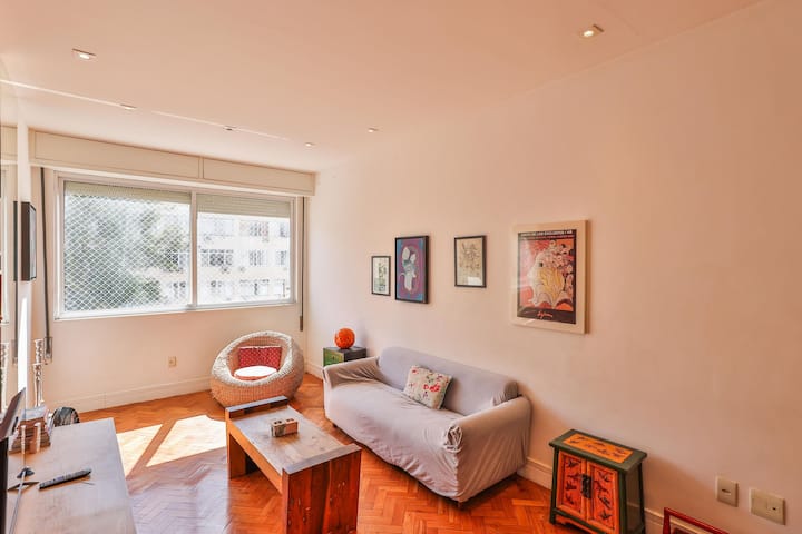 Solar Arpoador: 2 Qts (1st) Na Praia De Ipanema - Rio de Janeiro