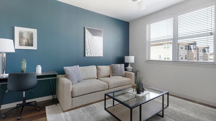 Landing | Modern 1bd, Clubhouse, Gym - Rockwall