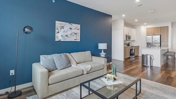 Landing | Chic 2bd, Pool, Clubhouse - Rockwall, TX