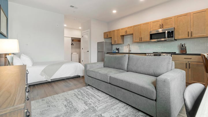 Landing | Chic Studio, Rooftop Lounge, Clubhouse - Philadelphia