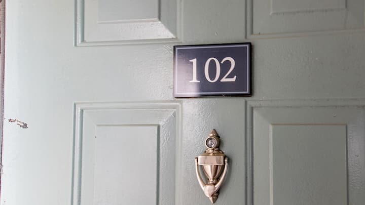 Landing | Stunning 2bd, Clubhouse, Gym - Huntsville, AL