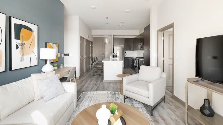 Landing | Chic 2bd, Yoga Studio, Pool - Henderson