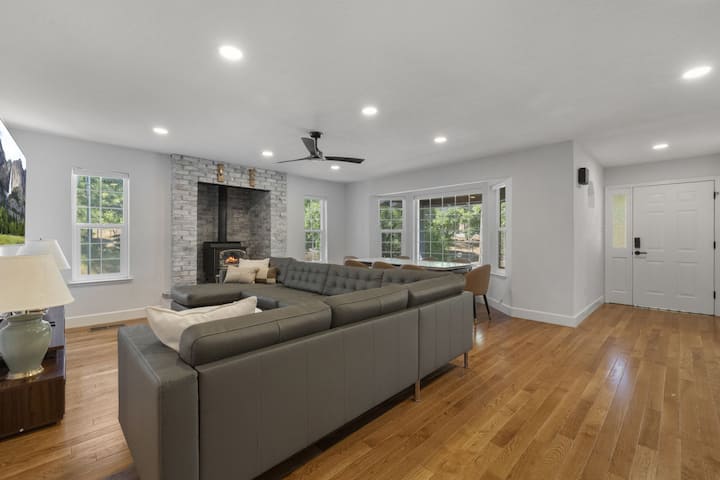 Spacious 5br Near Yosemite | Remodeled | Sleeps 15 - Yosemite