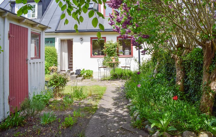 1 Bedroom Beautiful Home In Limhamn - Malmö