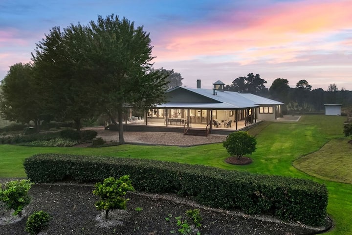 Ivy Hill: 1795 Tathra Bermagui Road, Wapengo - Mimosa Rock