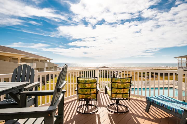 Fish Tales: Charming Oceanfront Condo With - Oak Island, NC