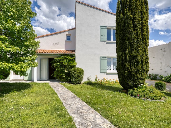 Maison Pasteur By Interhome - Saint-Georges-de-Didonne