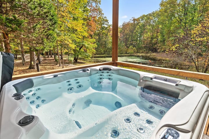 Secluded Retreat With Grill, Hot Tub, & Sauna - Sewanee, TN