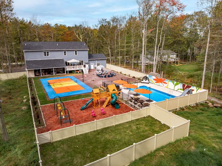 Mountain Estate*golfsim*hottub*sauna*pickleball - Mount Pocono, PA