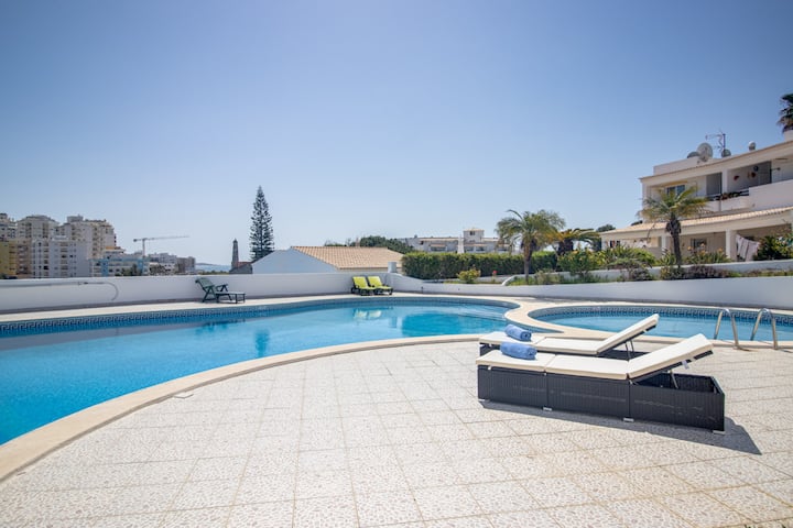Charming 2bd Beach 500mt Wi-fi Ac Pool - Porches