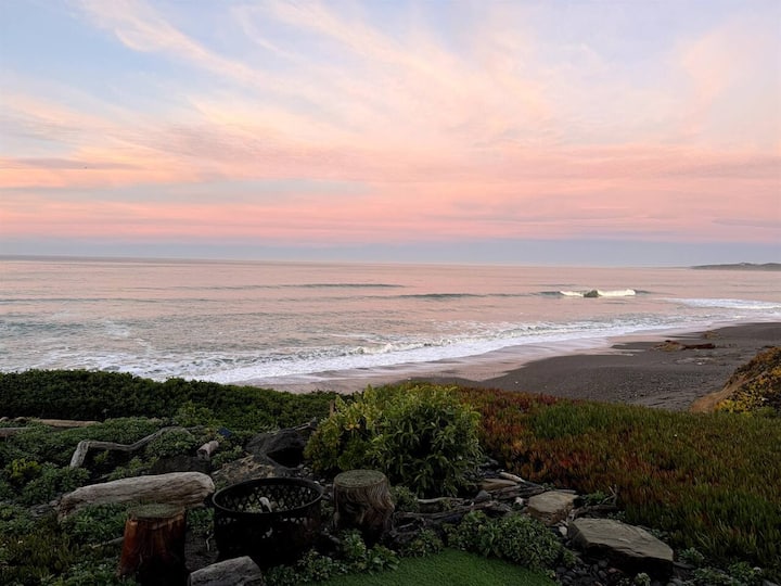 Blue Haven-oceanfront Stay Near Cambria & Beaches - San Simeon, CA