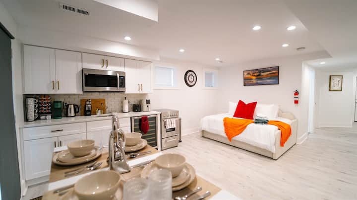 Cozy 1br/1ba Retreat | Private Basement In Dc - Washington